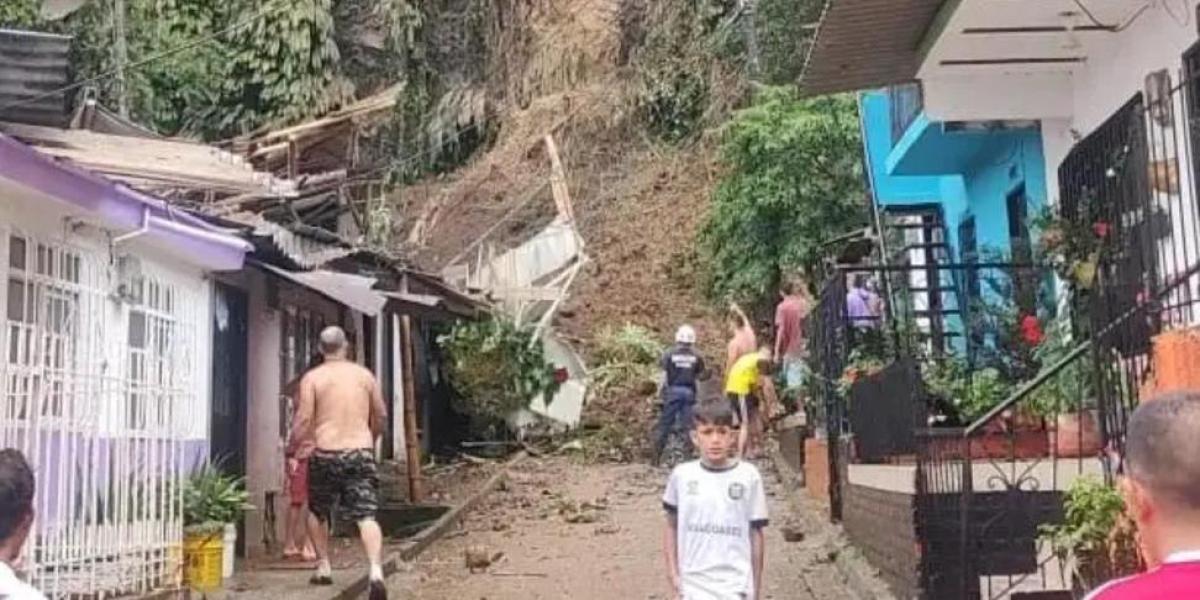 Dosquebradas en emergencia por deslizamiento de tierra