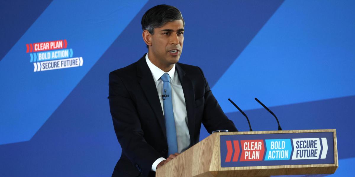 Reino Unido: el primer ministro Rishi Sunak promete bajar los impuestos, en medio de caída en ...