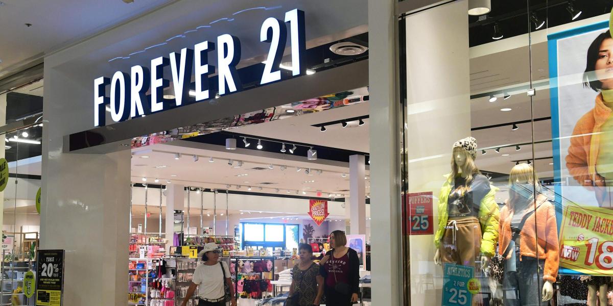 Forever 21 dejará Colombia luego de 14 años y liquida prendas que tiene ...