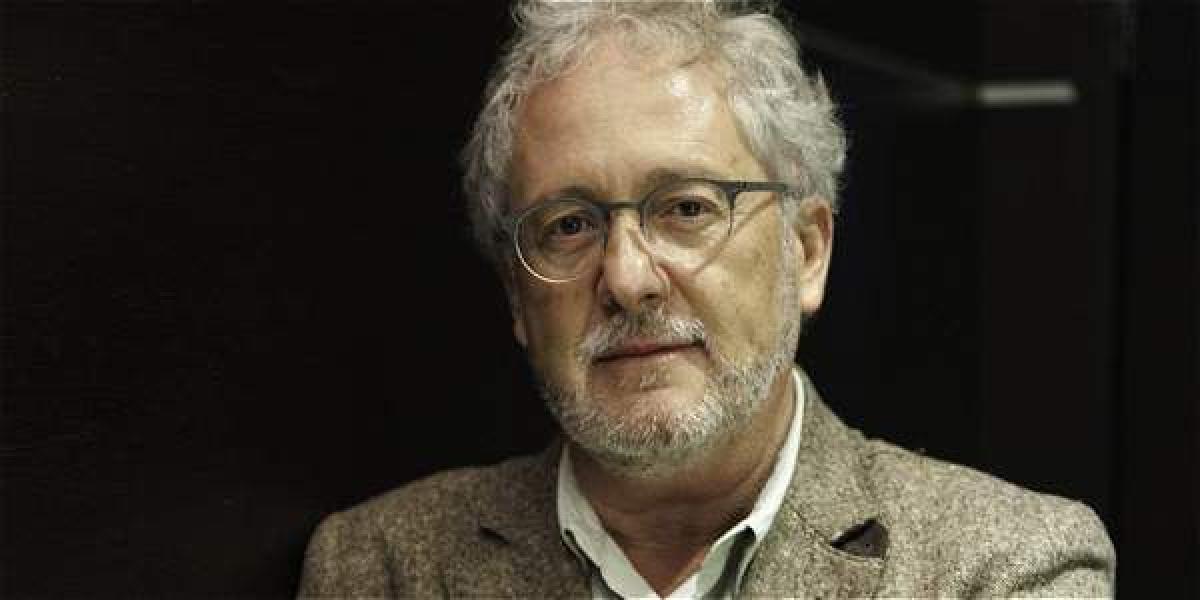 Héctor Abad presentó 'El olvido que seremos', en formato gráfico