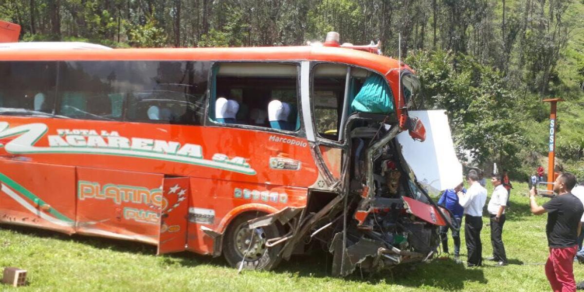 Accidente En Vía Bogotá Villavicencio Dejó Un Muerto Y 35 Heridos