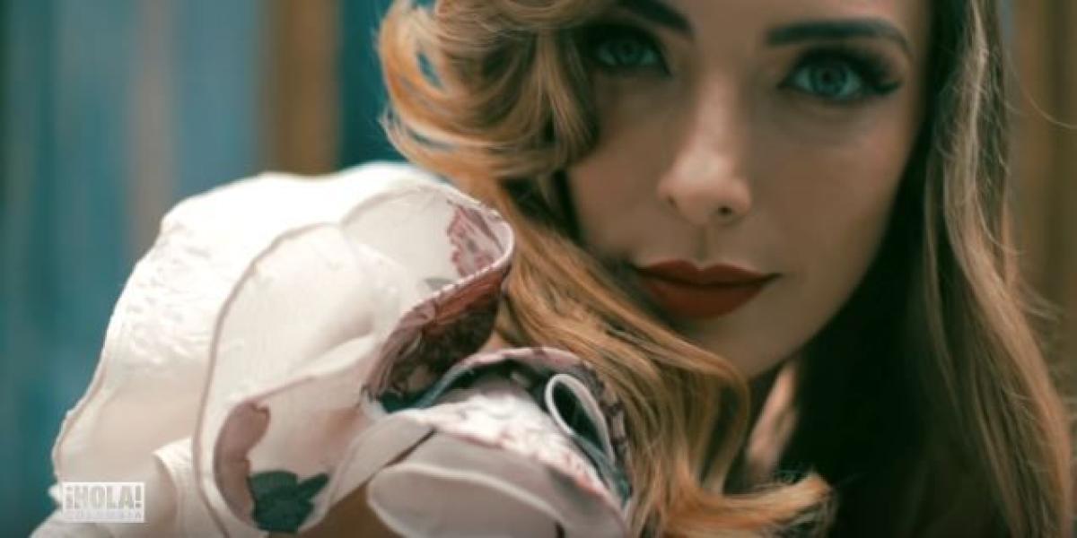 La modelo Norma Nivia posa con los looks que son tendencias , por la ...