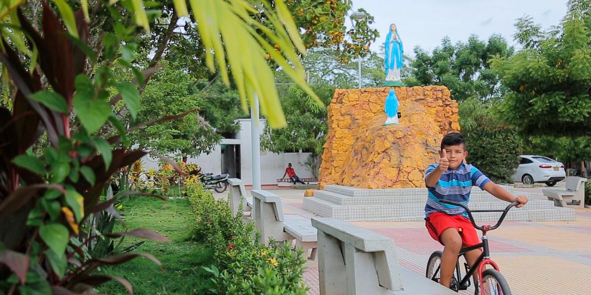 Sabanarlaga estrena parque y cancha deportivoa