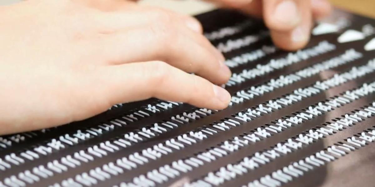 Así sería el primer lector digital en braille de 9 líneas al tiempo