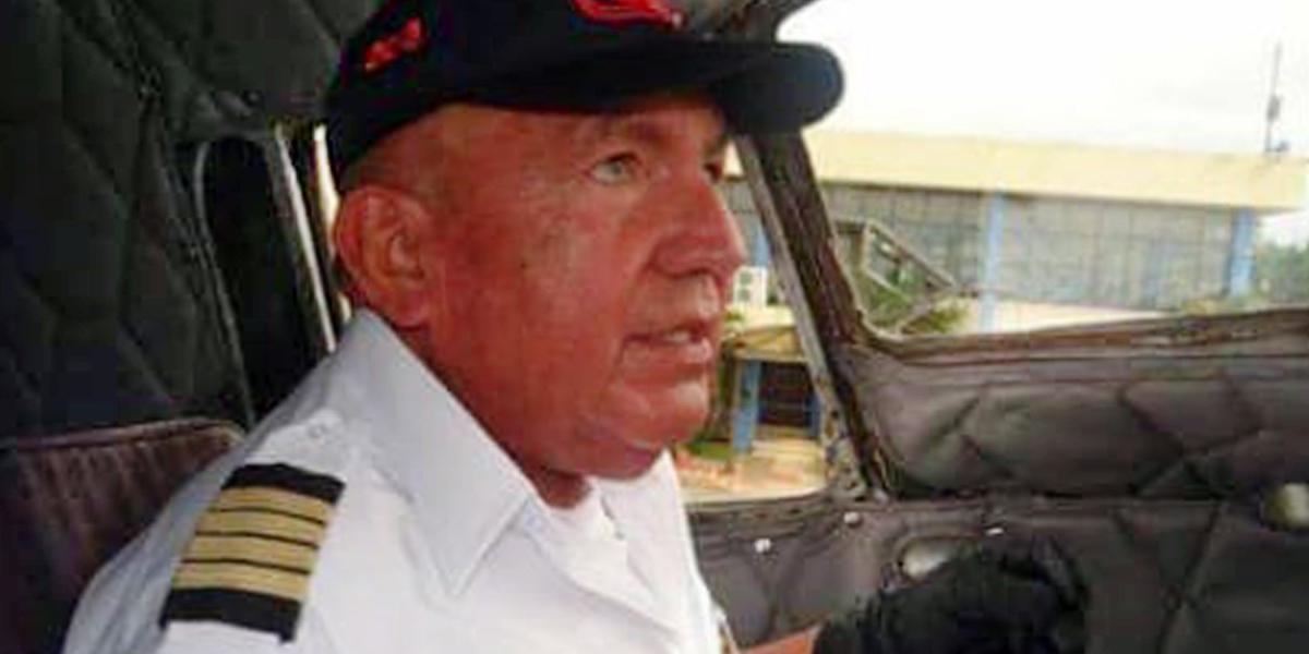 el capitán Jaime Carrillo, piloto de DC-3