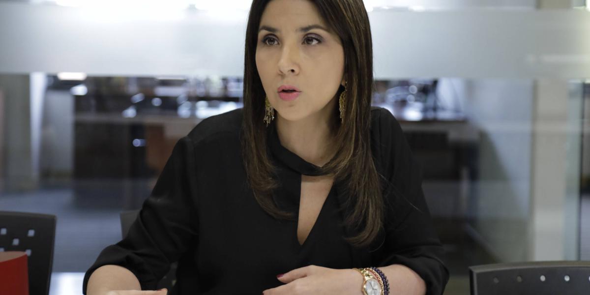 Entrevista con María Victoria Angulo, ministra de Educación, sobre los ...