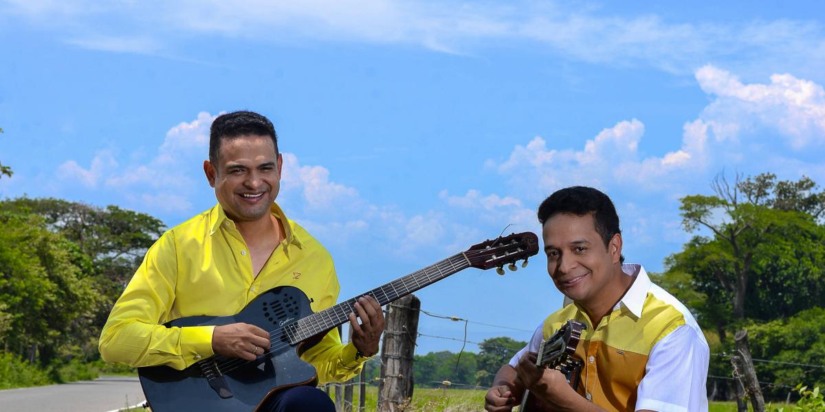 Seguimos con nuestra línea, nuevo álbum de los Hermanos Carrillo