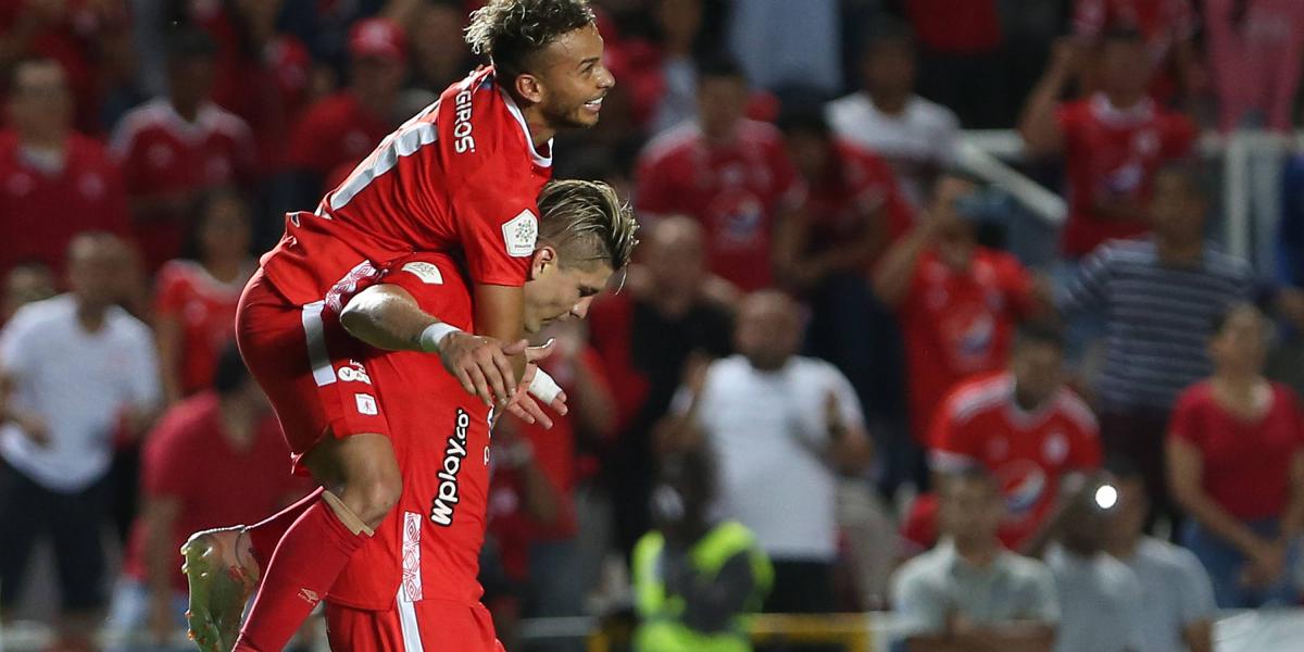 América de Cali: Duván Vergara se hace el corte de Michael Rangel