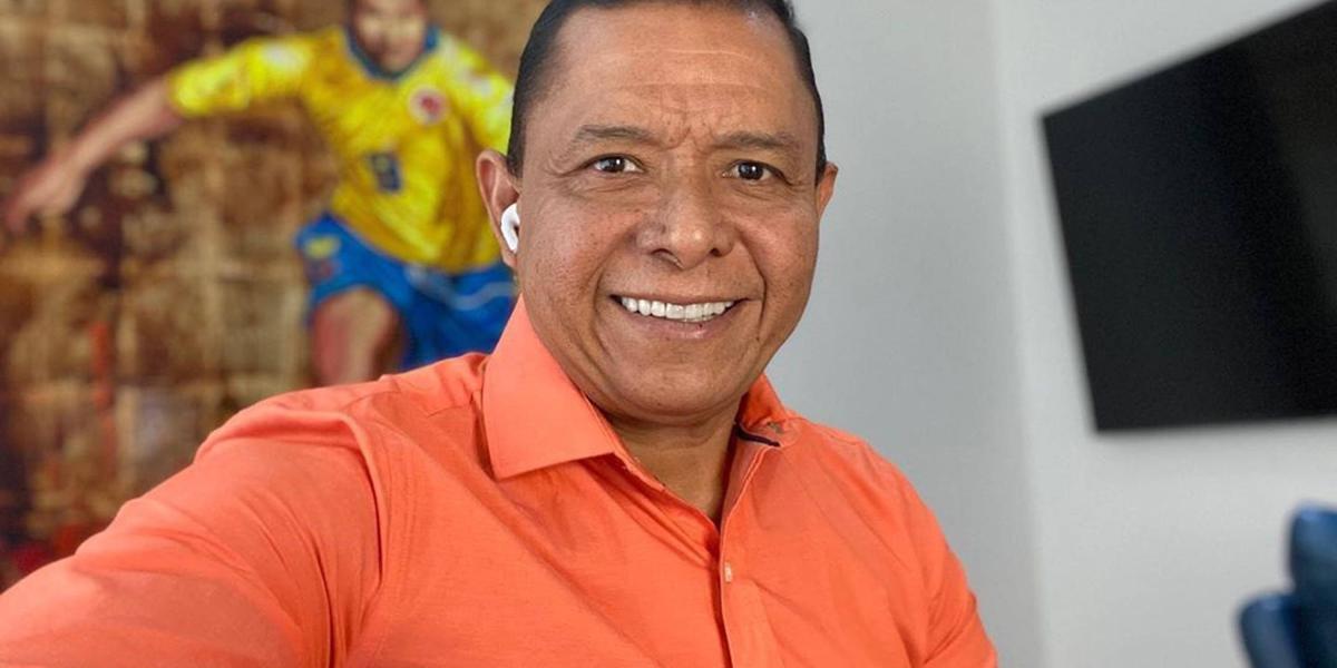 Iván René Valenciano sufre quebranto de salud en un avión