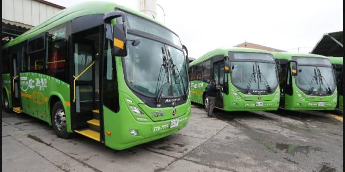 Buses eléctricos en Bogotá | Entregan flota de buses verdes del Sitp