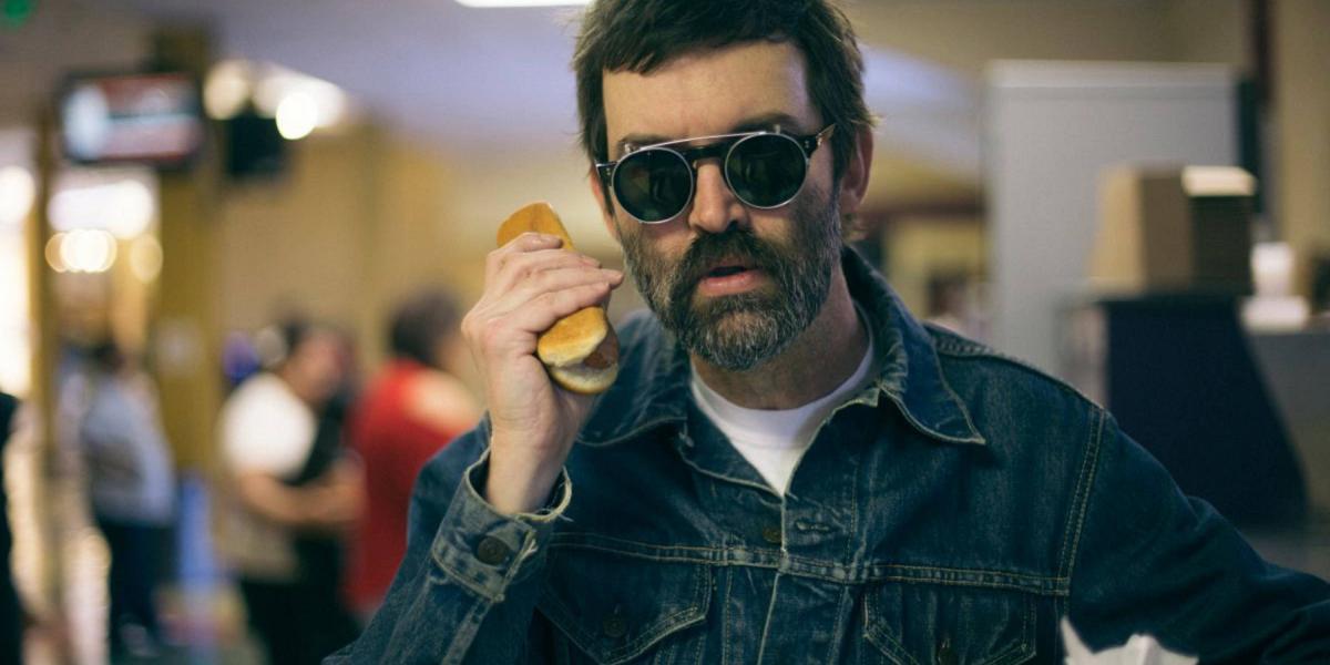 Mr. E, líder de Eels, presenta su álbum Earth to Dora