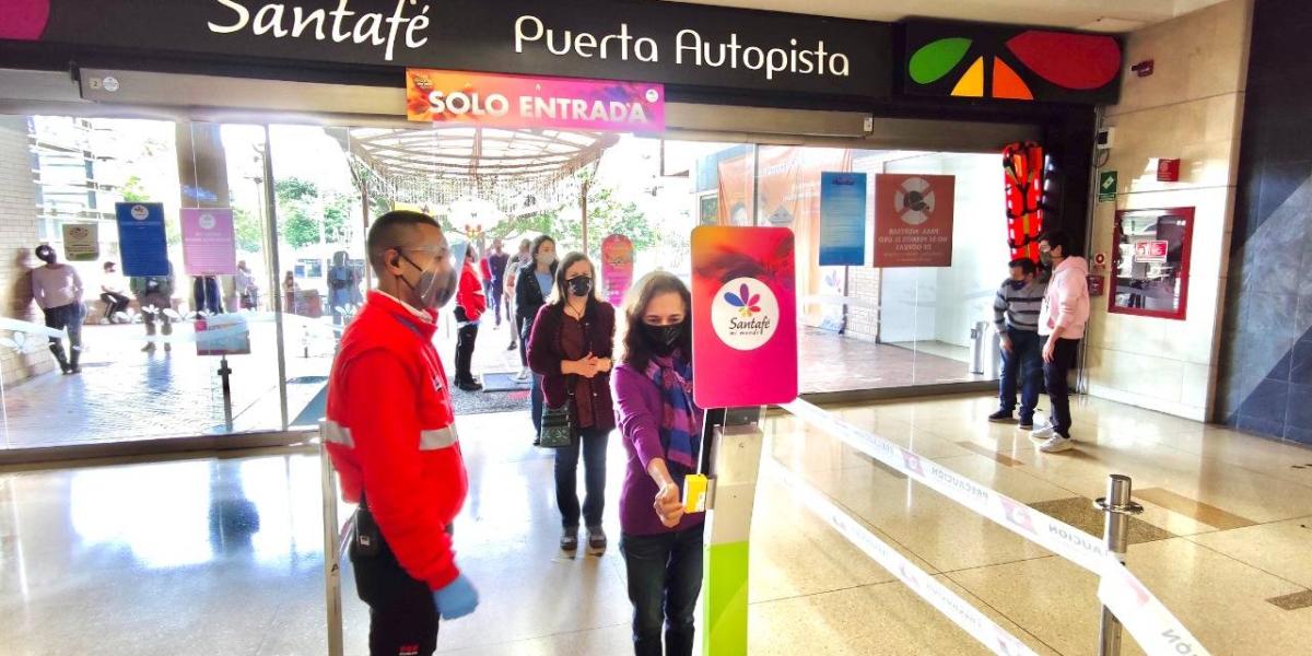 Bogotá: Las estrategias de los centros comerciales para evitar multitudes