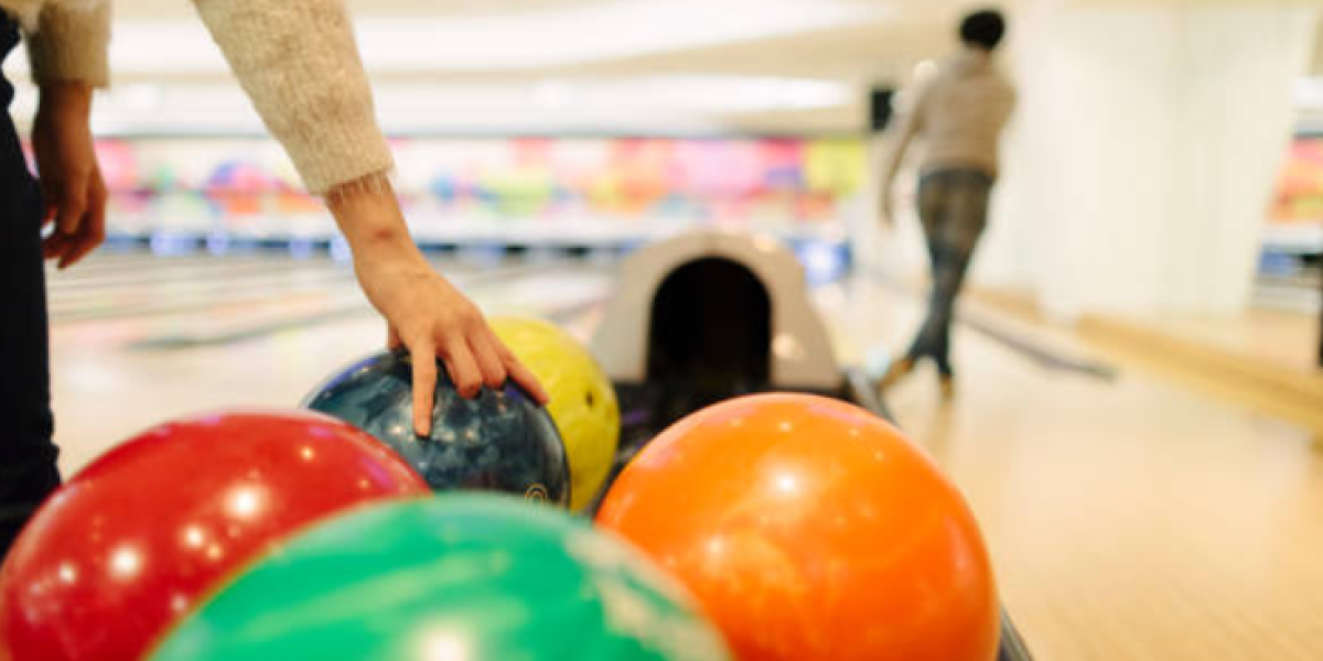 Bolos: ¿Cual fue la primera bola de bolos?