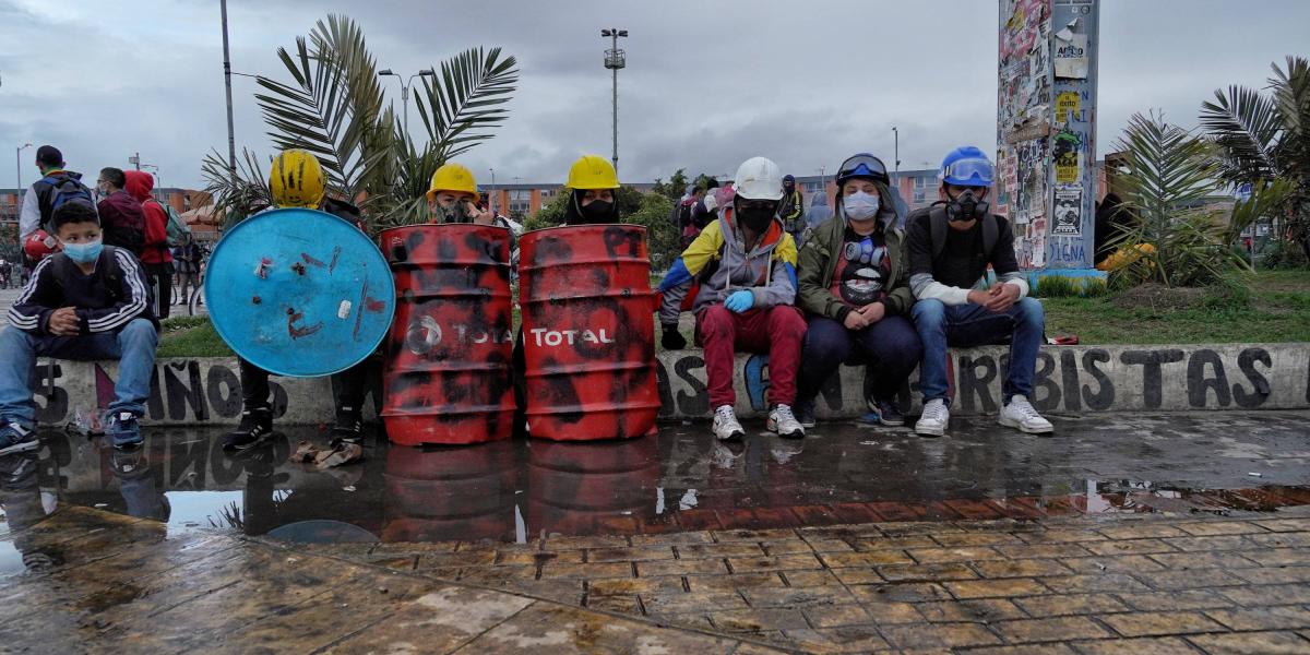 ¿Qué hay detrás de la primera línea en Bogotá?