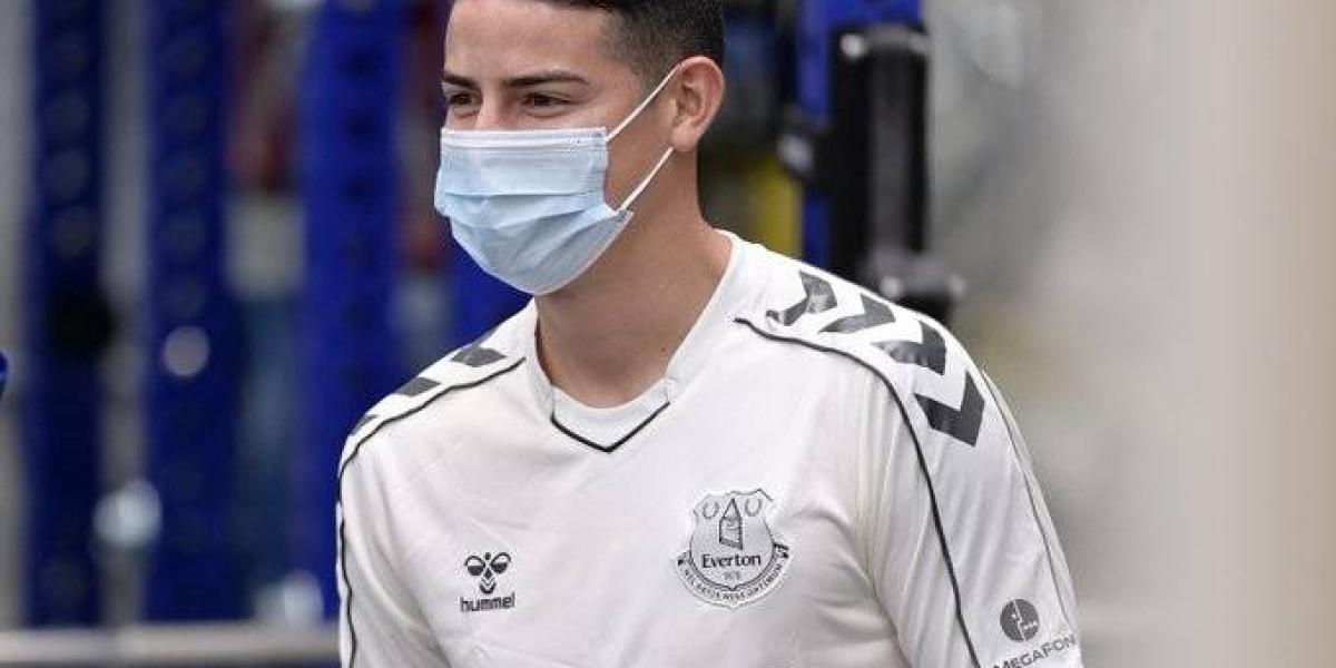 Everton presentó su nuevo uniforme con James como protagonista