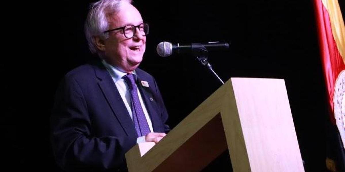 Rafael Ardila Duarte: Falleció el empresario santandereano