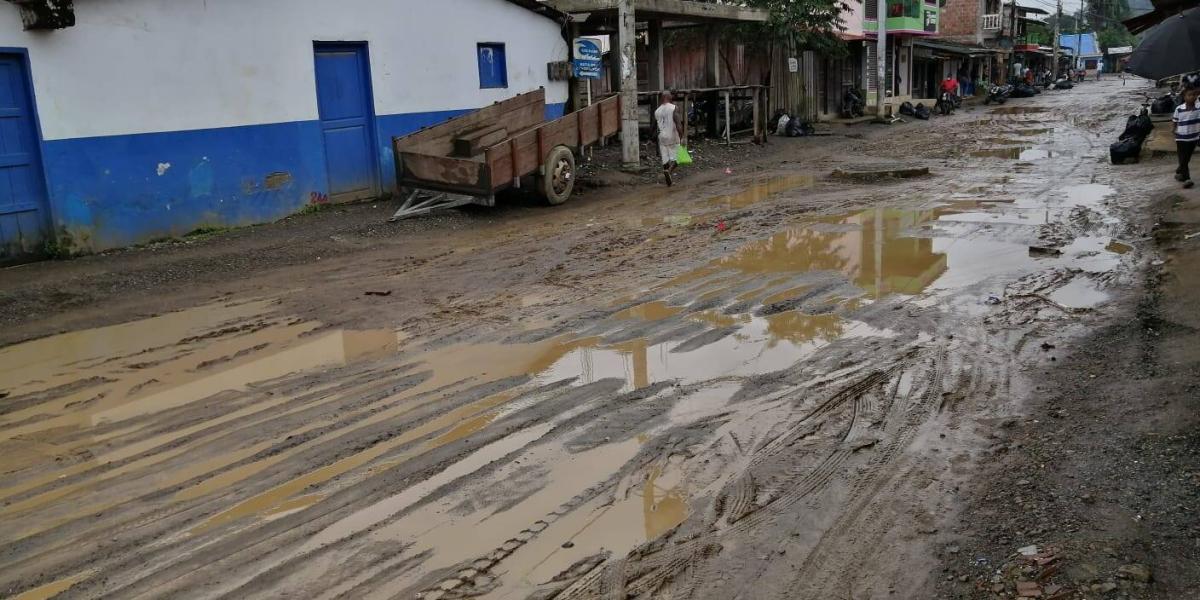 Vías en Colombia sin pavimentar, aún son muchas