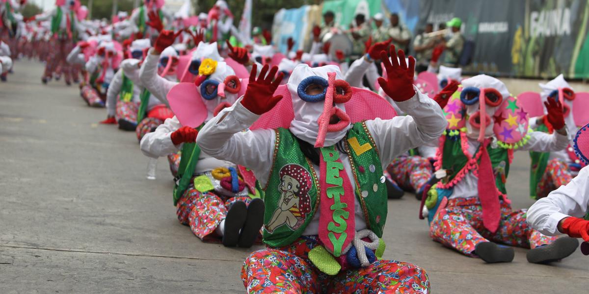 Carnaval de Barranquilla: disfraz de Marimondas del Barrio Abajo