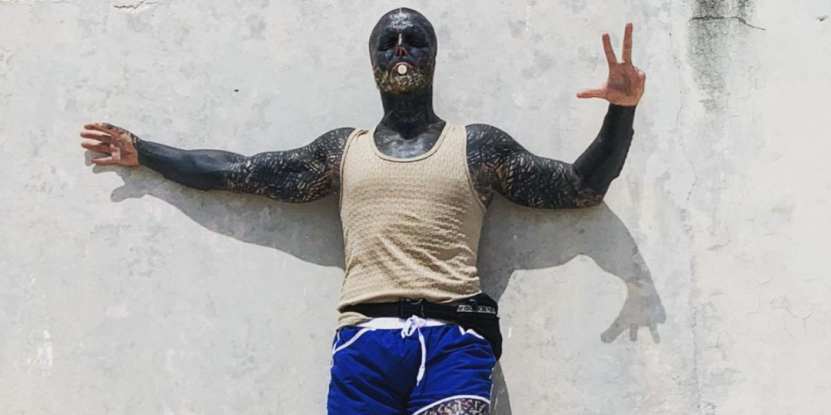 Alien negro: las dificultades que vive para conseguir trabajo