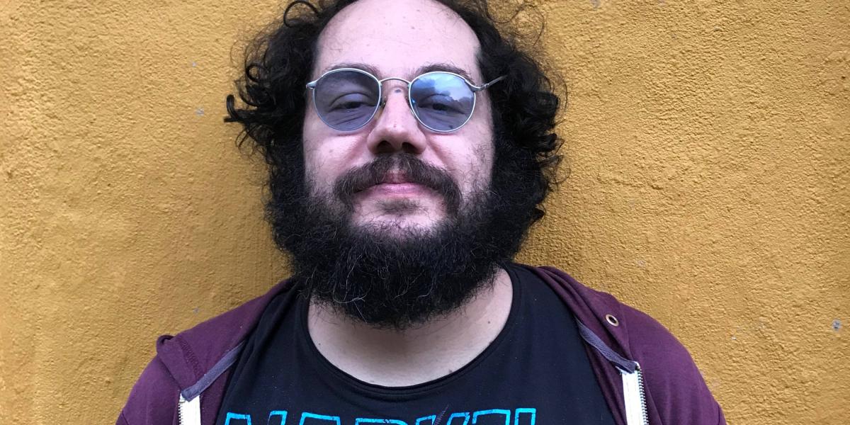 El escritor Manuel Carreño responde el cuestionario de Lecturas
