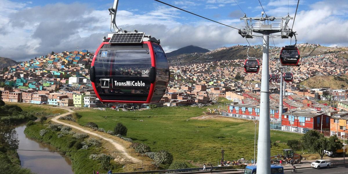 Delegación argentina visitó el TransMiCable para aprender sobre el sistema