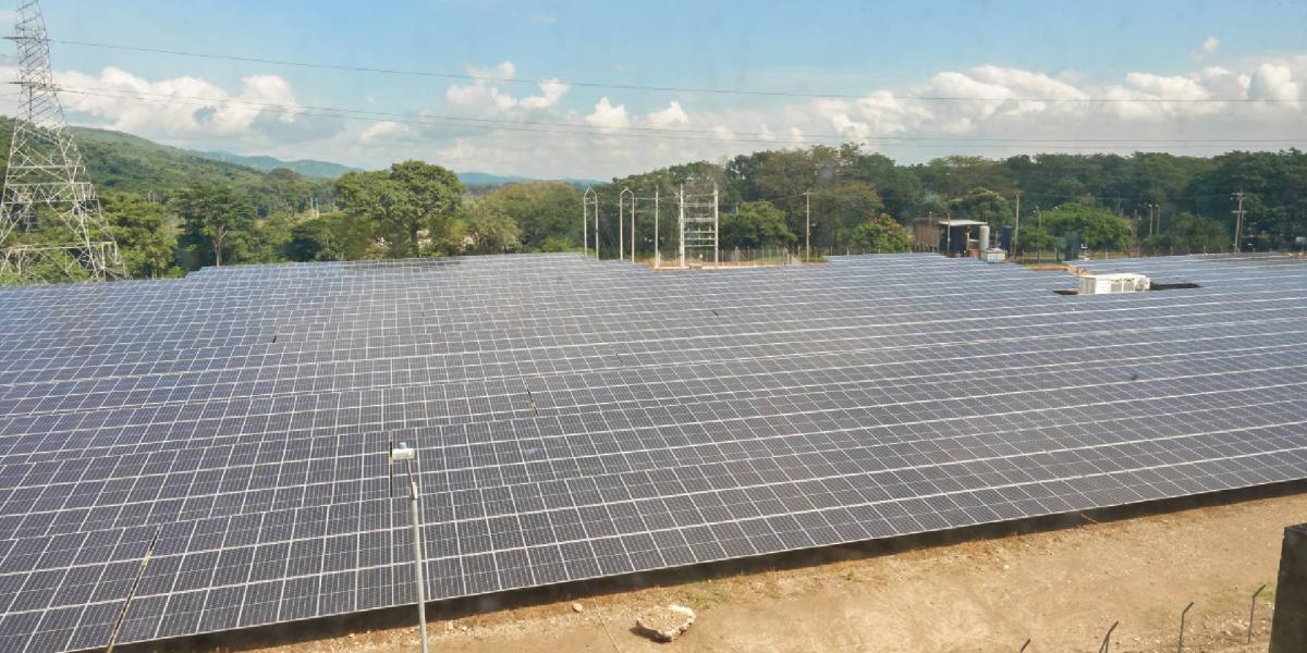 Proyectos solares en Colombia: problemas sociales y económicos que enfrentan
