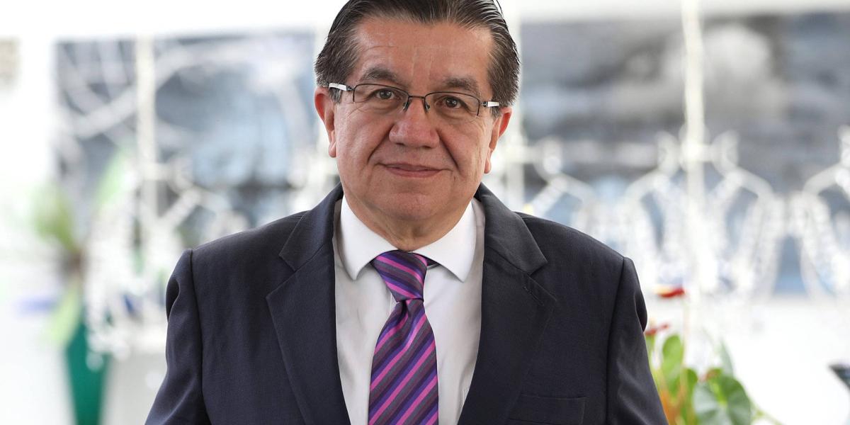 Fernando Ruiz se pronuncia frente a denuncia por compra de medicamentos