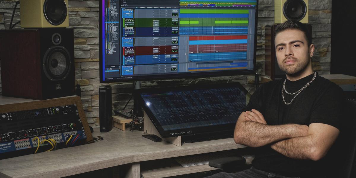 Jhonmr: ‘Cantar en la ducha hace parte de mi ritual matutino’