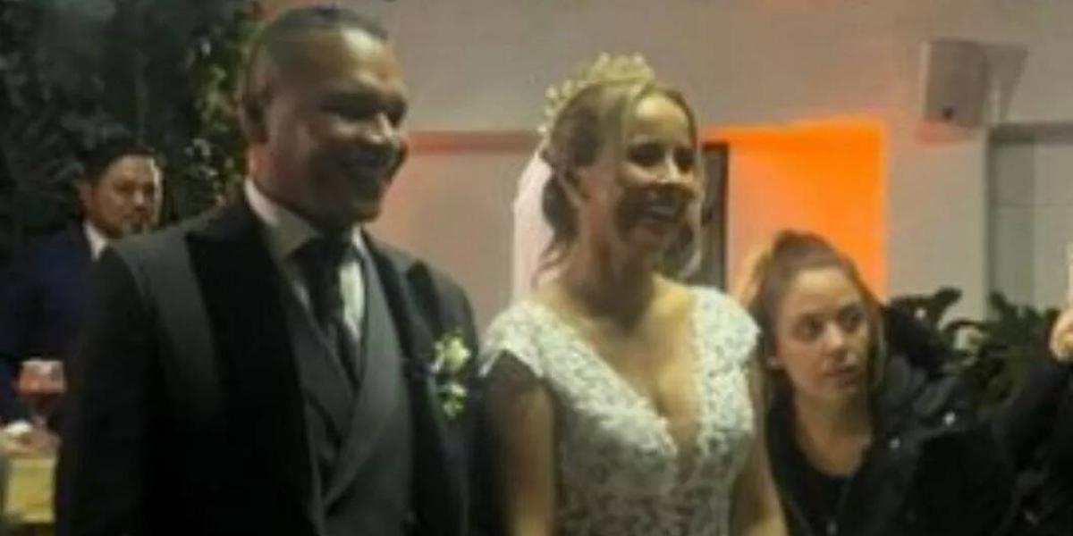 Así fue la boda de Ricardo Ramírez y Adriana Bustos, locutores de Tropicana