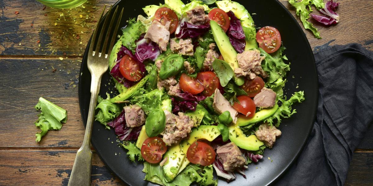 Ensaladas de atún: 2 formas deliciosas de hacerlas