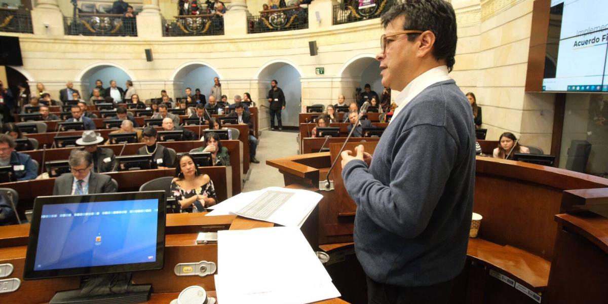 Debate de control político a Danilo Rueda: esto dijo sobre la paz