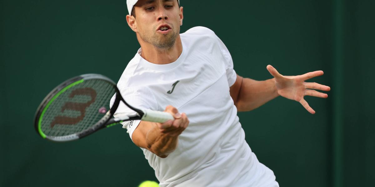 Daniel Galán avanza a tercera fase de Wimbledon tras vencer a Oscar Otte
