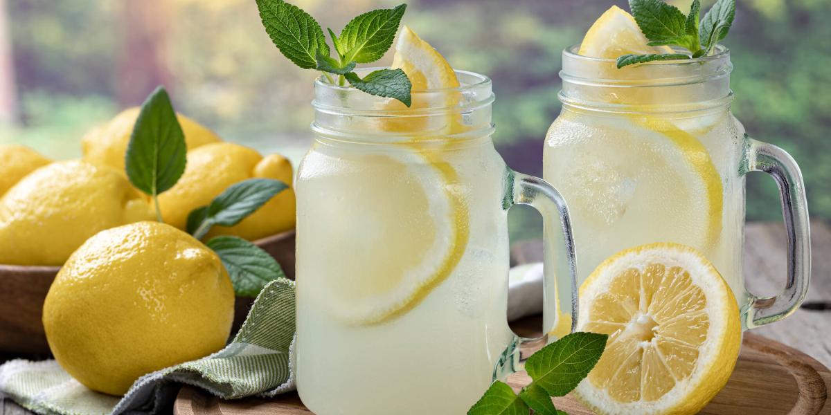 Agua con limón: ¿cuáles son los mitos y verdades sobre consumirla antes ...