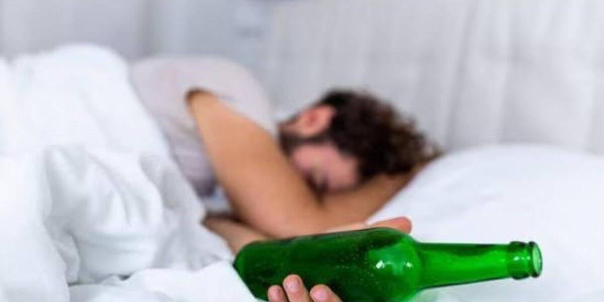 ¡Cuidado! ¿Por qué una persona ebria podría morirse si se acuesta a dormir?