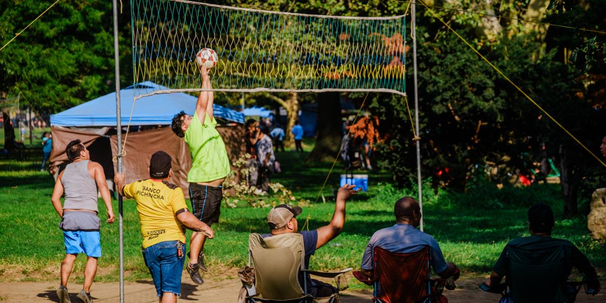 Ecuavóley: parque en que ecuatorianos se sienten en casa: ¿qué lo hace ...