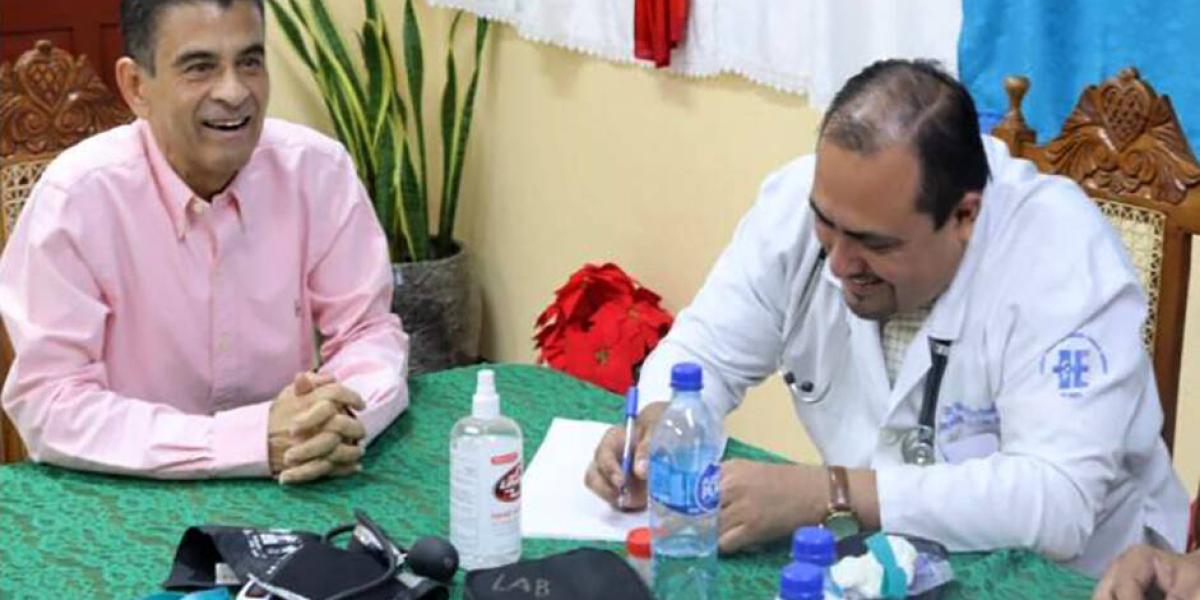 Nicaragua revela fotos de Rolando Álvarez luego de que EE. UU. exigiera ...