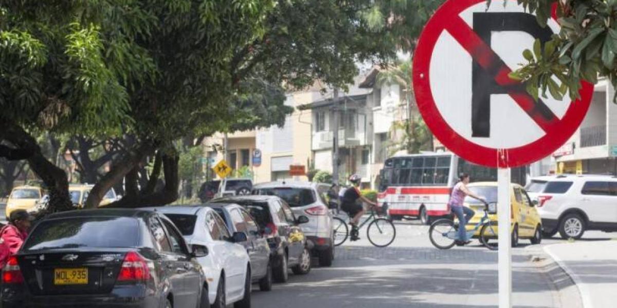 Bogotá: al día se imponen 181 comparendos por mal parqueo en las vías