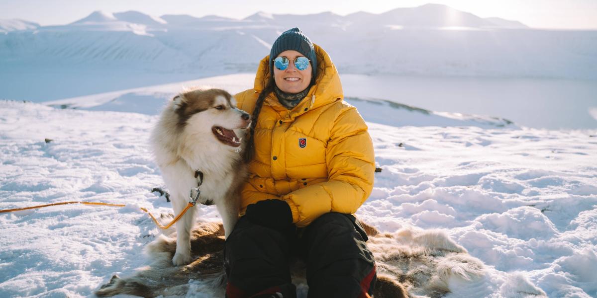 Ártico: la 'influencer' que enseña cómo sobrevivir a la noche polar