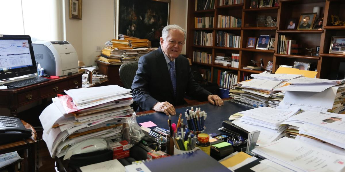 ‘No hay milagros, la única manera de tener más es producir más’: Luis ...