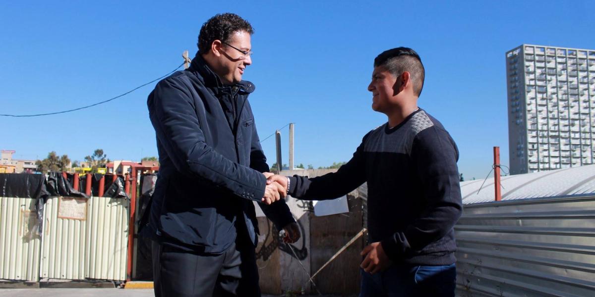 En México era un héroe, pero en Estados Unidos vive como indocumentado