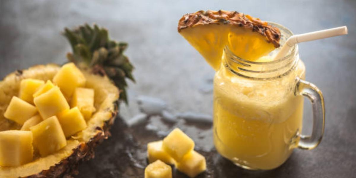 Esta es la razón por la que siempre debería comer piña, según expertos