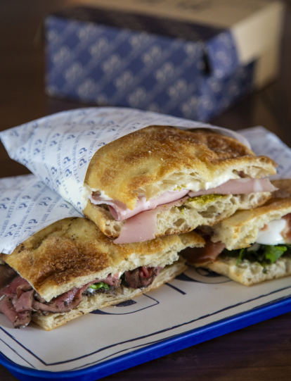 Los famosos paninis toscanos se encuentran en Pitti Panini