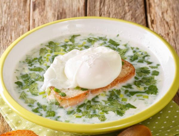 Así puede preparar una deliciosa changua sin leche