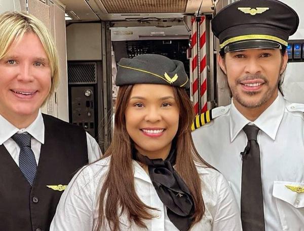 Fotos: el avión-cafetería que sirve capuchino con oro y es furor en Miami