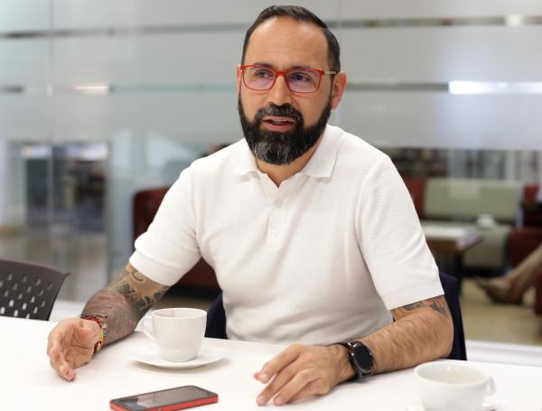 Renuncia del ministro Andrés Camacho: luces y sombras de su gestión