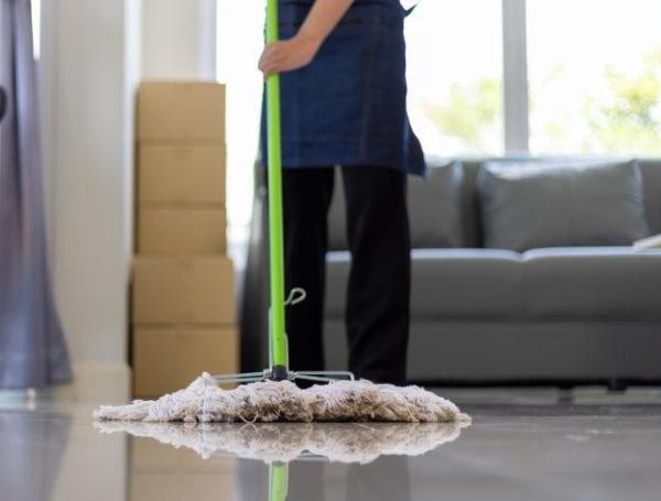 La especia que recomiendan ponerle al balde para trapear la casa y ...