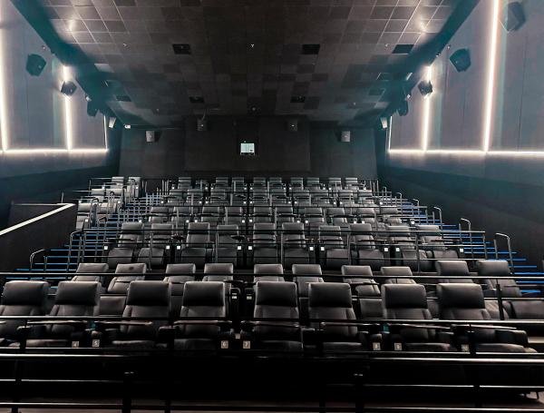El exitoso arranque del moderno complejo de salas de cine en el centro ...