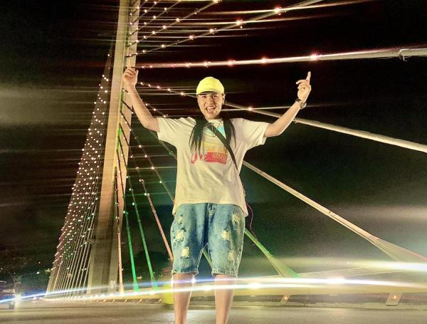 El prontuario del 'influencer' con más de 600 mil seguidores capturado en la noche de velitas