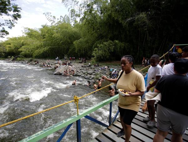 Encuentran el cuerpo sin vida de un hombre en el río Pance, sur de Cali ...