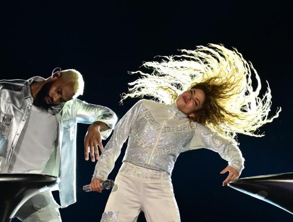 Shakira lleva al éxtasis al público en Río de Janeiro en el primer ...